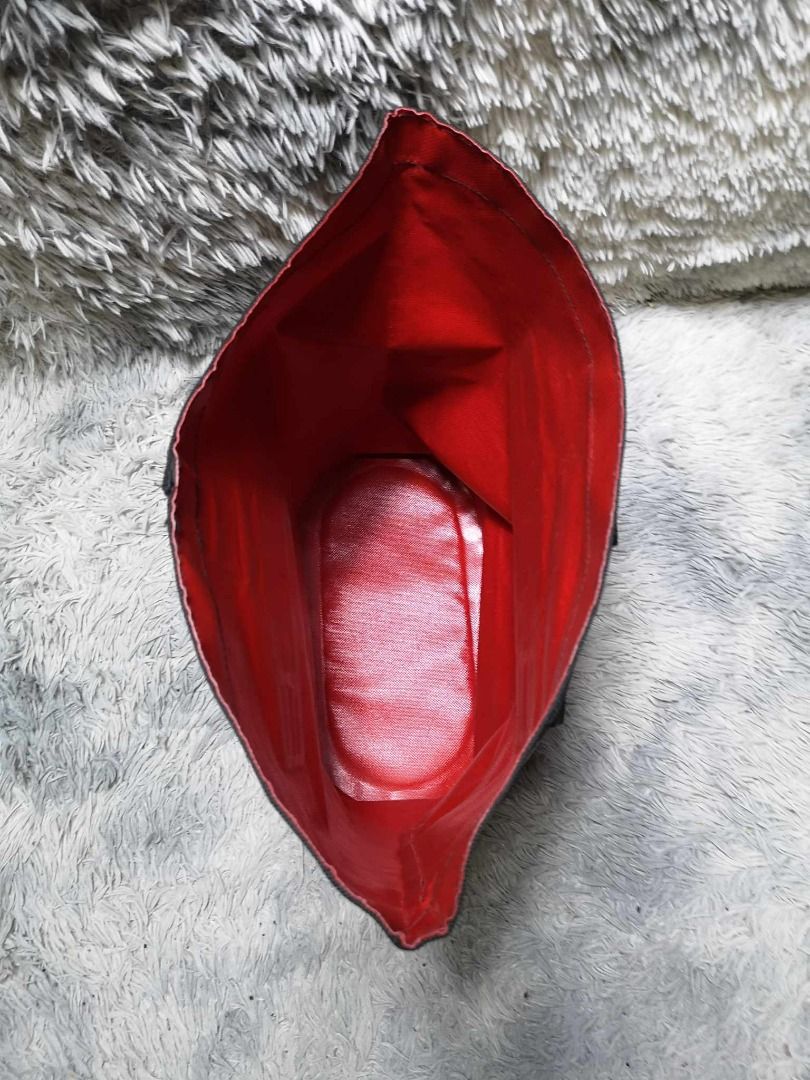 Red Trapezoid Tote Bag, Women's Fashion, Bags & Wallets, Tote Bags on ...