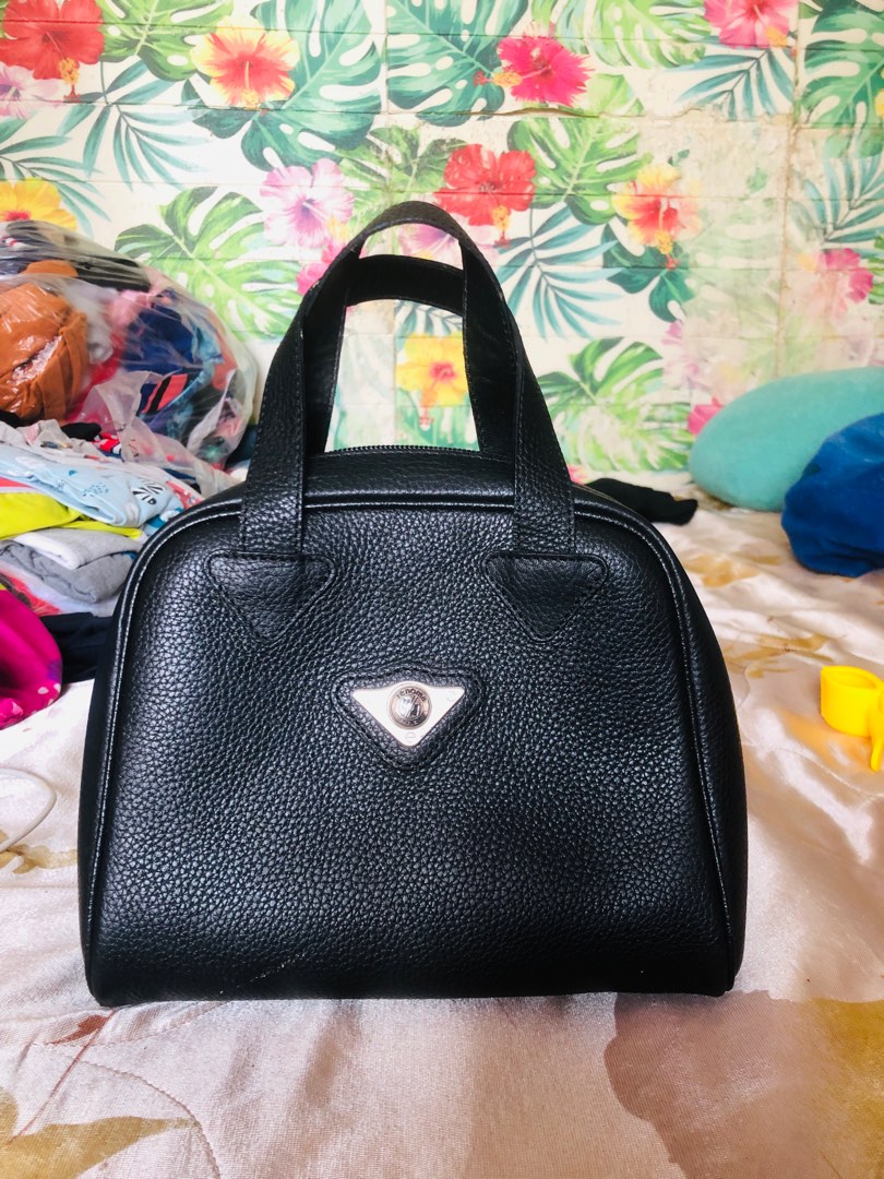 renoma all leather small hand bag, Luxury, Bags & Wallets on Carousell