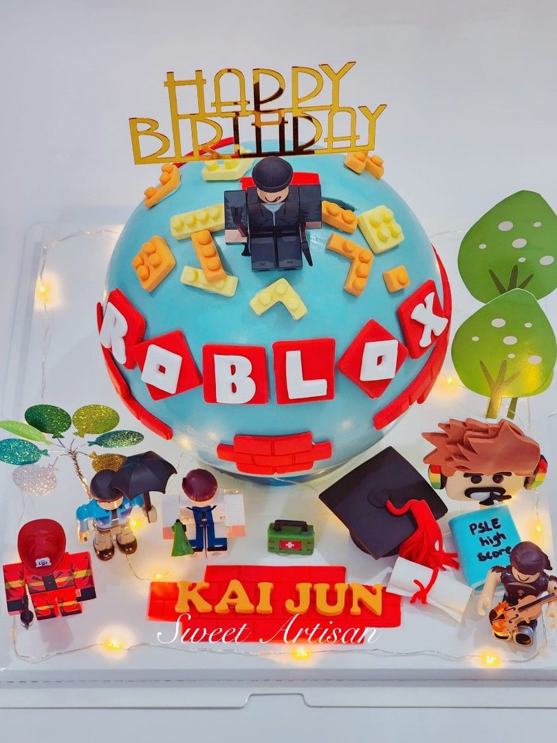 Roblox pinata cake, Food & Drinks, Homemade Bakes on Carousell