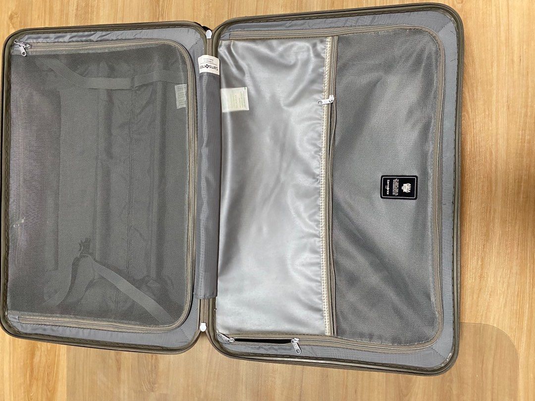 Samsonite Pixelon Spinner 69/25 matt ivory gold, Hobbies & Toys, Travel ...