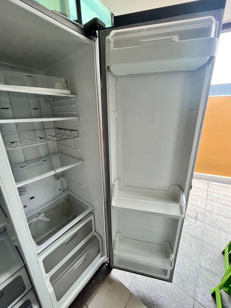 Samsung 2 door Fridge (ideal for tenanted property), TV & Home ...