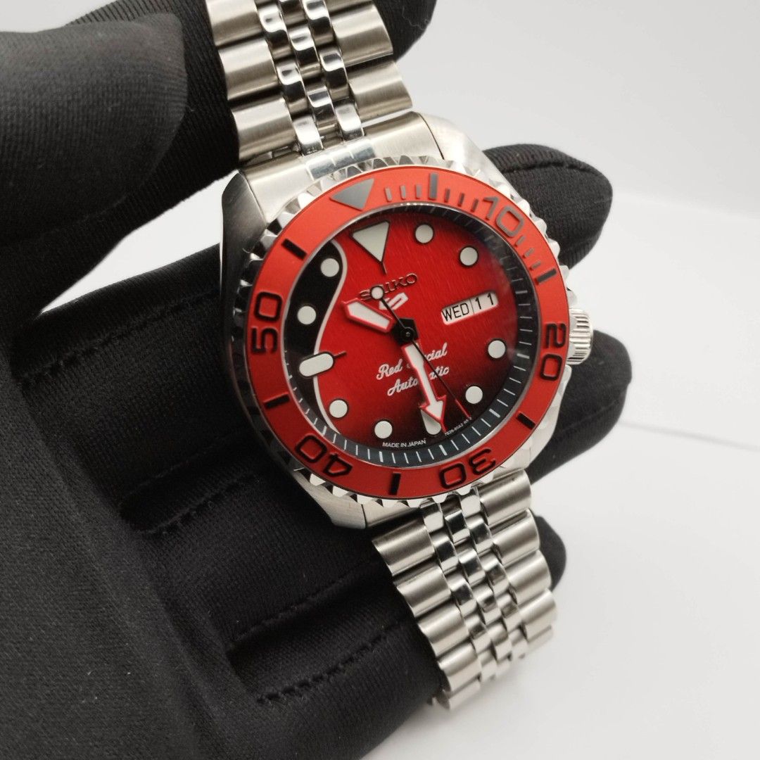 Seiko divers red special custom, Men's Fashion, Watches & Accessories ...