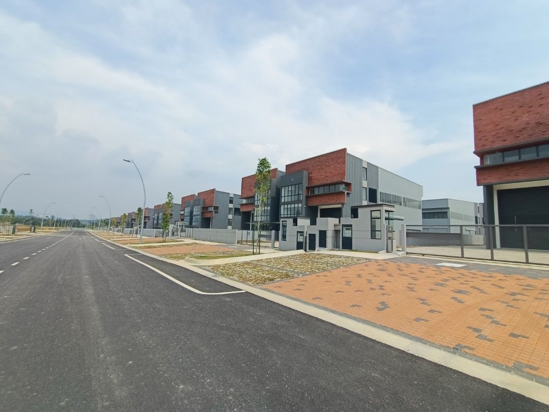 Semi-D factory at elmina, Property, Rentals on Carousell