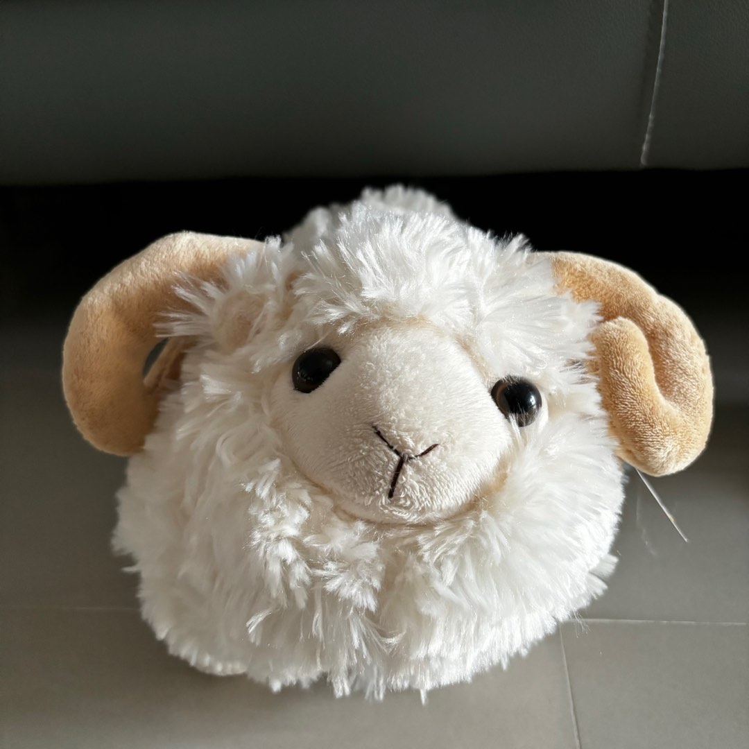 sheep soft toy, Hobbies & Toys, Toys & Games on Carousell