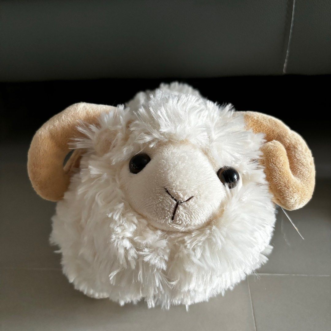 sheep soft toy, Hobbies & Toys, Toys & Games on Carousell
