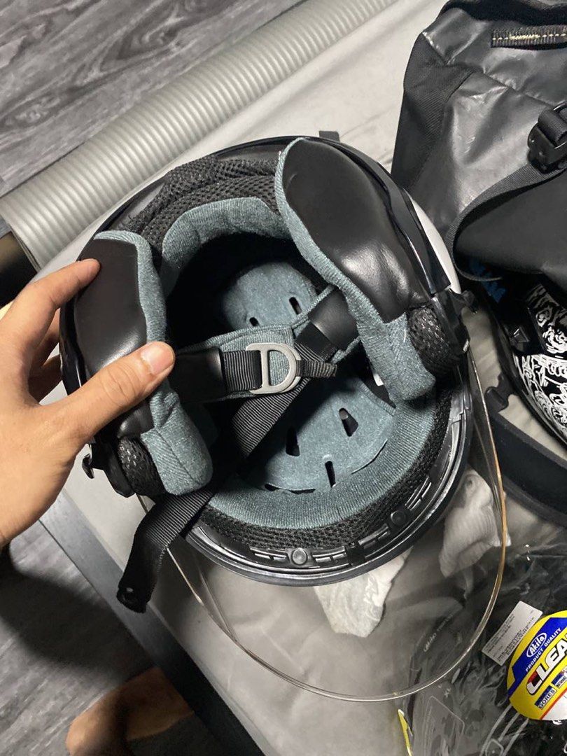 Shoei jforce 2 white, Motorcycles, Motorcycle Accessories on Carousell