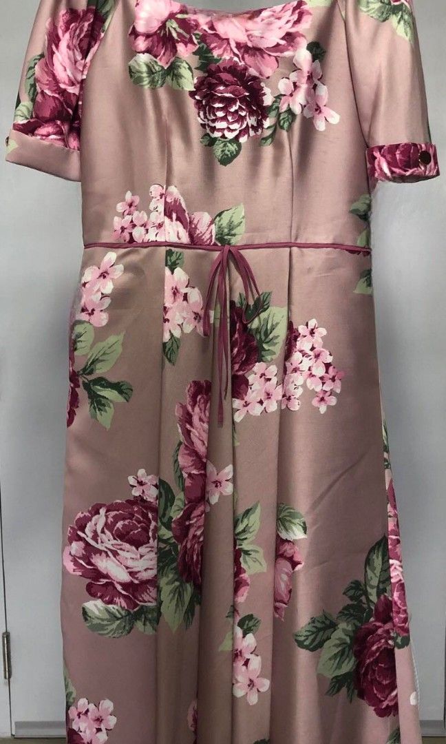 Soon Manila Large Dress, Women's Fashion, Dresses & Sets, Dresses on ...