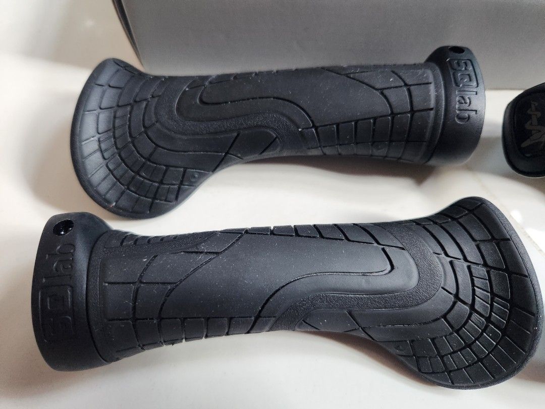 Sqlab 710 grips & inner barend, Sports Equipment, Bicycles & Parts ...