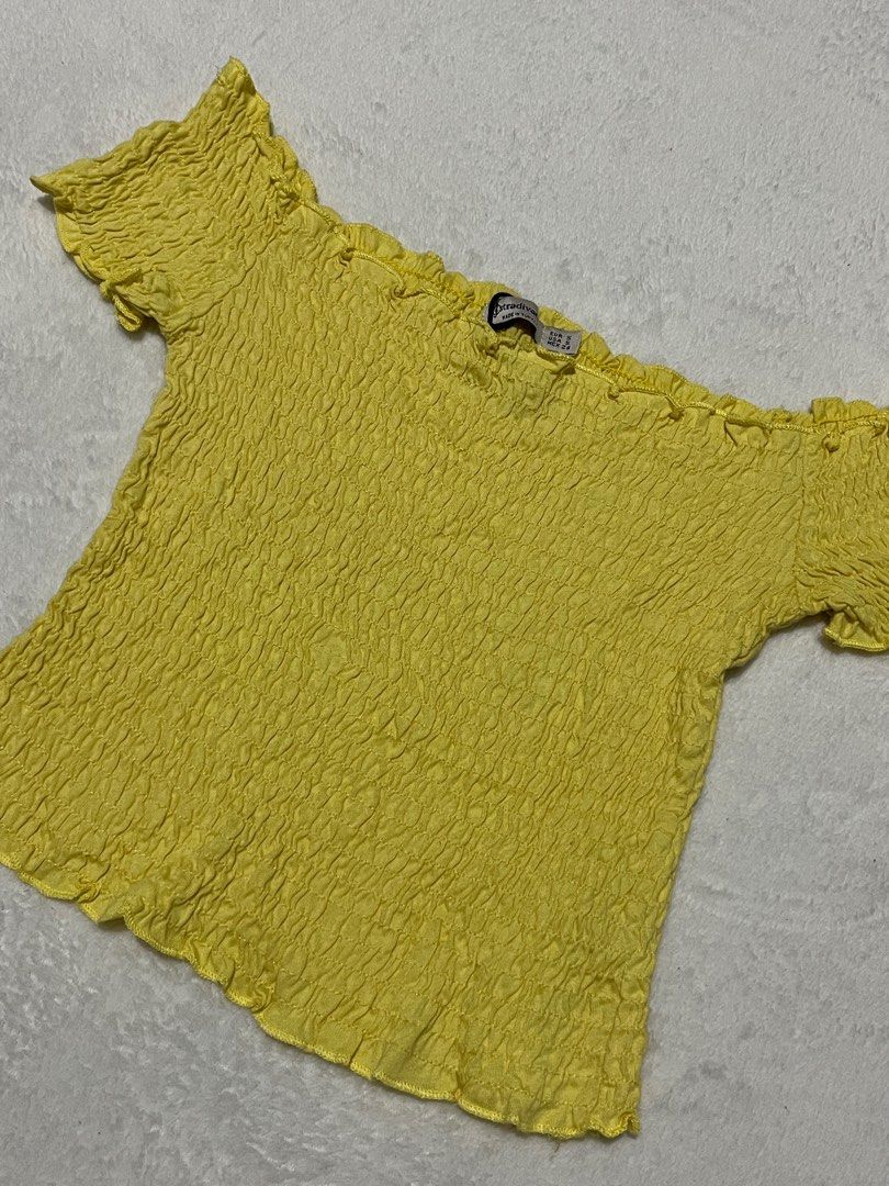 Stradivarius Off-Shoulder Yellow Retro Y2K Top, Women's Fashion, Tops ...