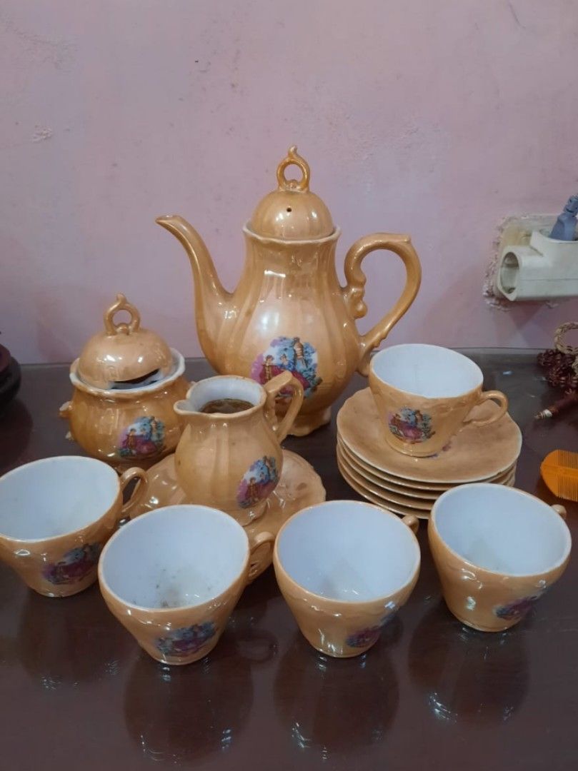 Tea set mini motif eropa antik, Antik, Pajangan di Carousell