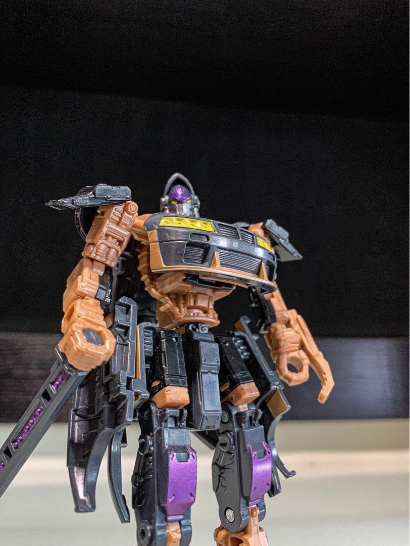 Transformers ROTB Mainline Nightbird, Hobbies & Toys, Toys & Games on ...