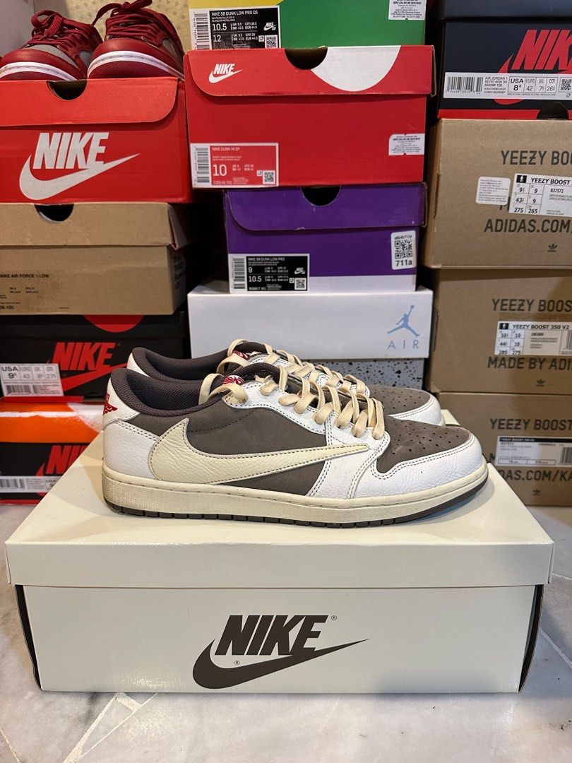 Travis Reverse mocha aj1 low, Men's Fashion, Footwear, Sneakers on ...