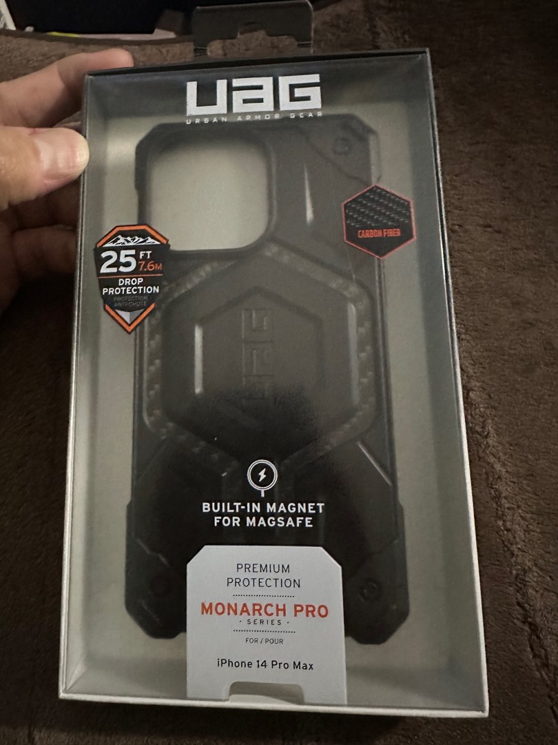 UAG Monarch Pro with mag safe and carbon fiber, Mobile Phones & Gadgets ...