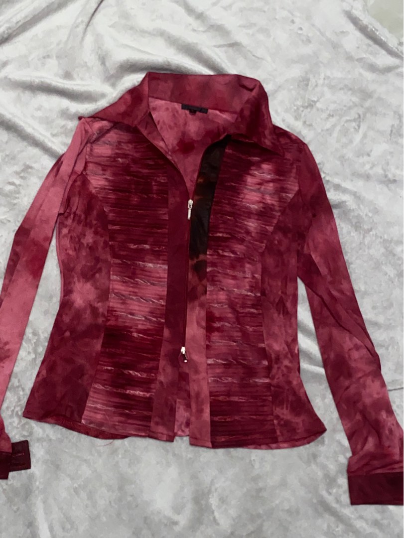 Y2k vampire looking zip up, Women's Fashion, Tops, Longsleeves on Carousell