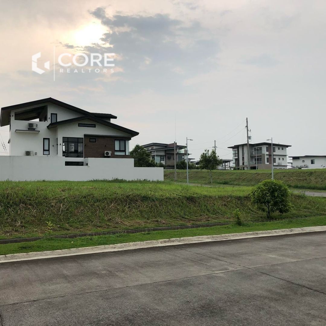 VENARE NUVALI Vacant Lot FOR SALE!, Property, For Sale, Lot on Carousell