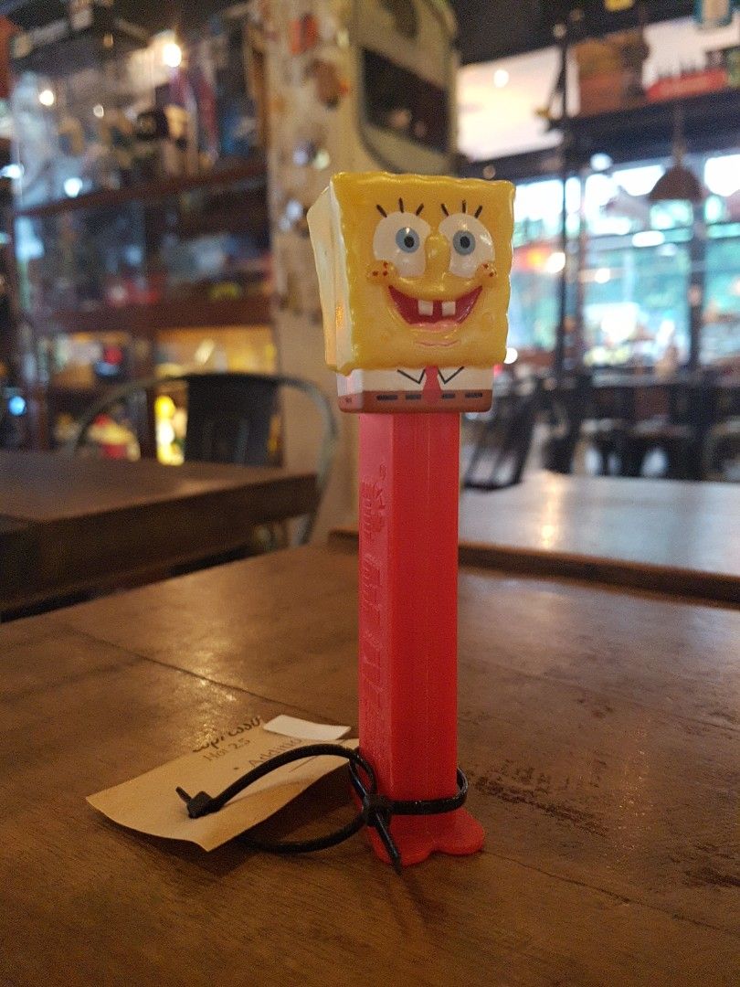 Vintage Spongebob PEZ Candy Dispenser, Hobbies & Toys, Memorabilia ...