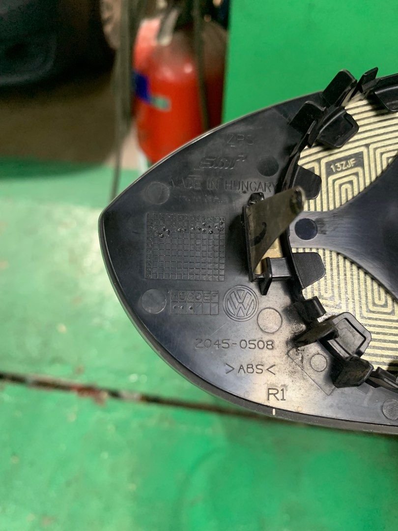 Volkswagen Golf RH side mirror glass, Car Accessories, Accessories on ...