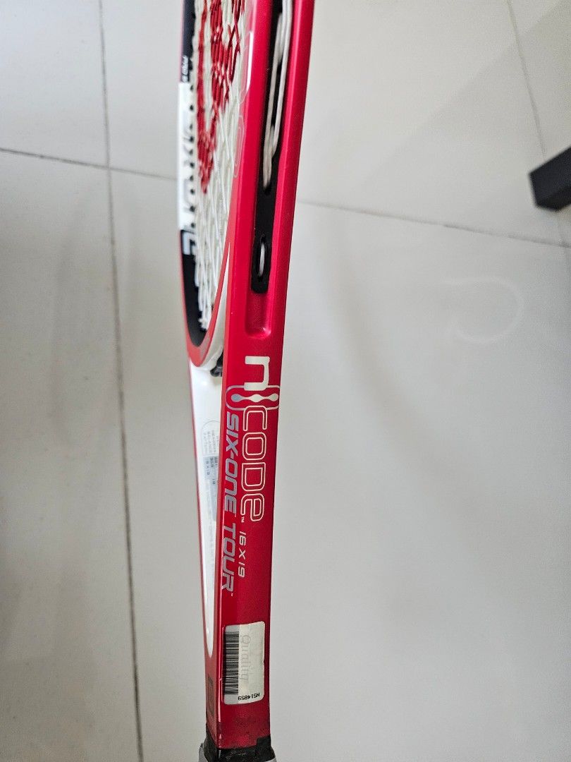 Wilson - nCode Six One 6.1 Tour 90 - Pro Staff Tennis Racquet, Sports ...