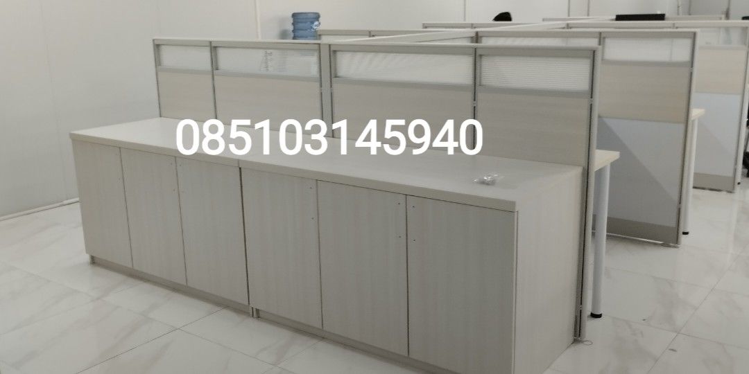 Workstation meja lapis hpl, Perabotan Rumah di Carousell