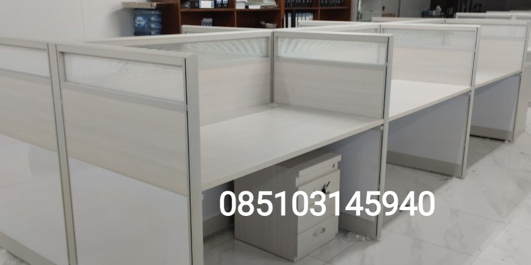 Workstation meja lapis hpl, Perabotan Rumah di Carousell