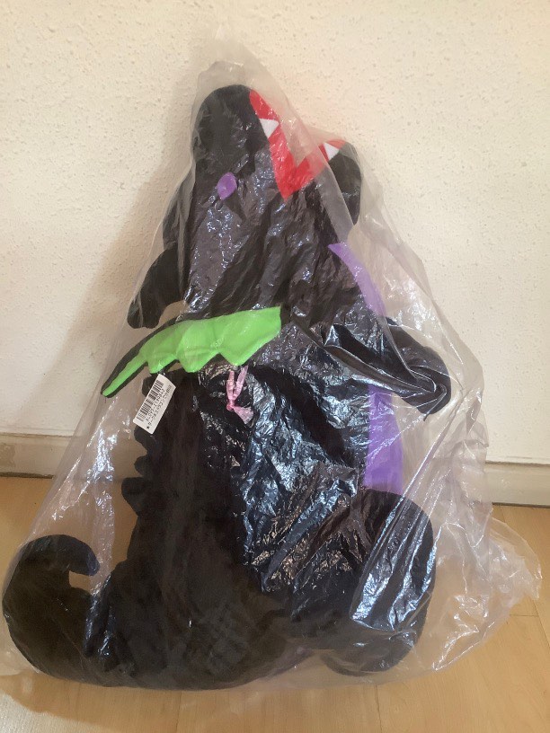 WTS Big dinosaur plush toy (will give free plushie apon purchase ...