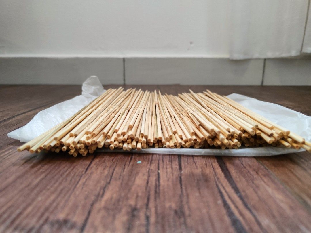 100pcs 20cm natural bamboo skewers Satay Stick Bamboo Skewers Sticks ...