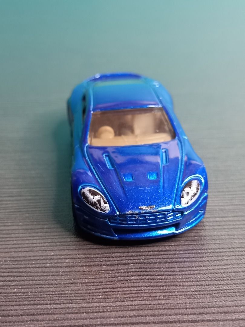 2010 Mattel Hot Wheels R6459 Aston Martin DBS Met Blue Diecast 1:64 ...