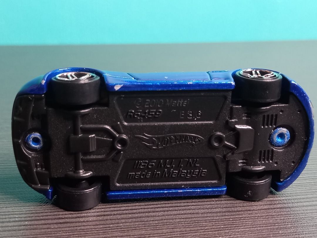 2010 Mattel Hot Wheels R6459 Aston Martin DBS Met Blue Diecast 1:64 ...