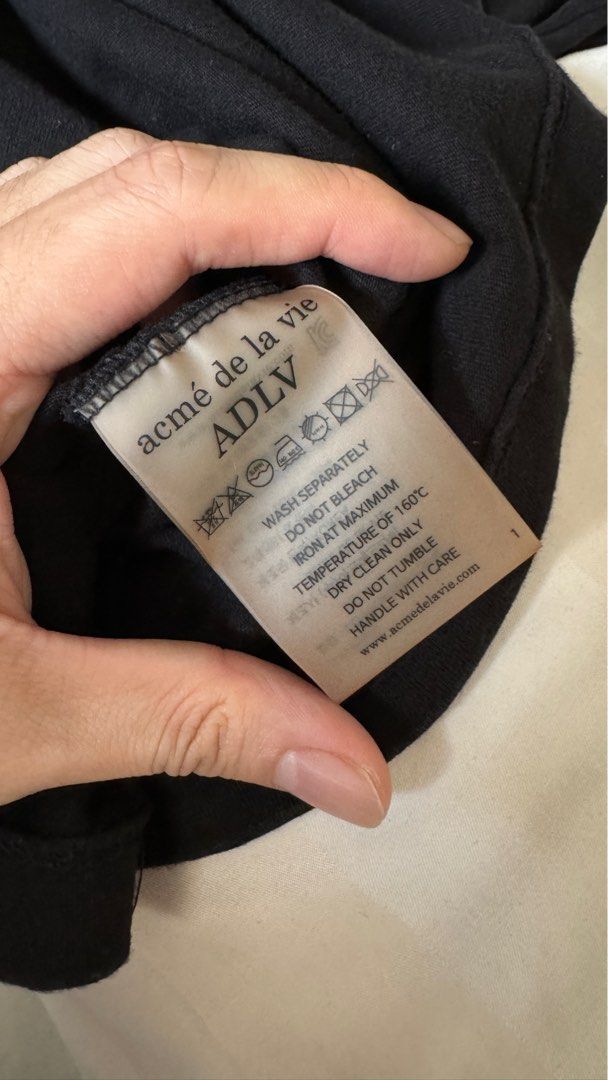 ADLV classic black Tshirt, Men's Fashion, Tops & Sets, Tshirts & Polo ...