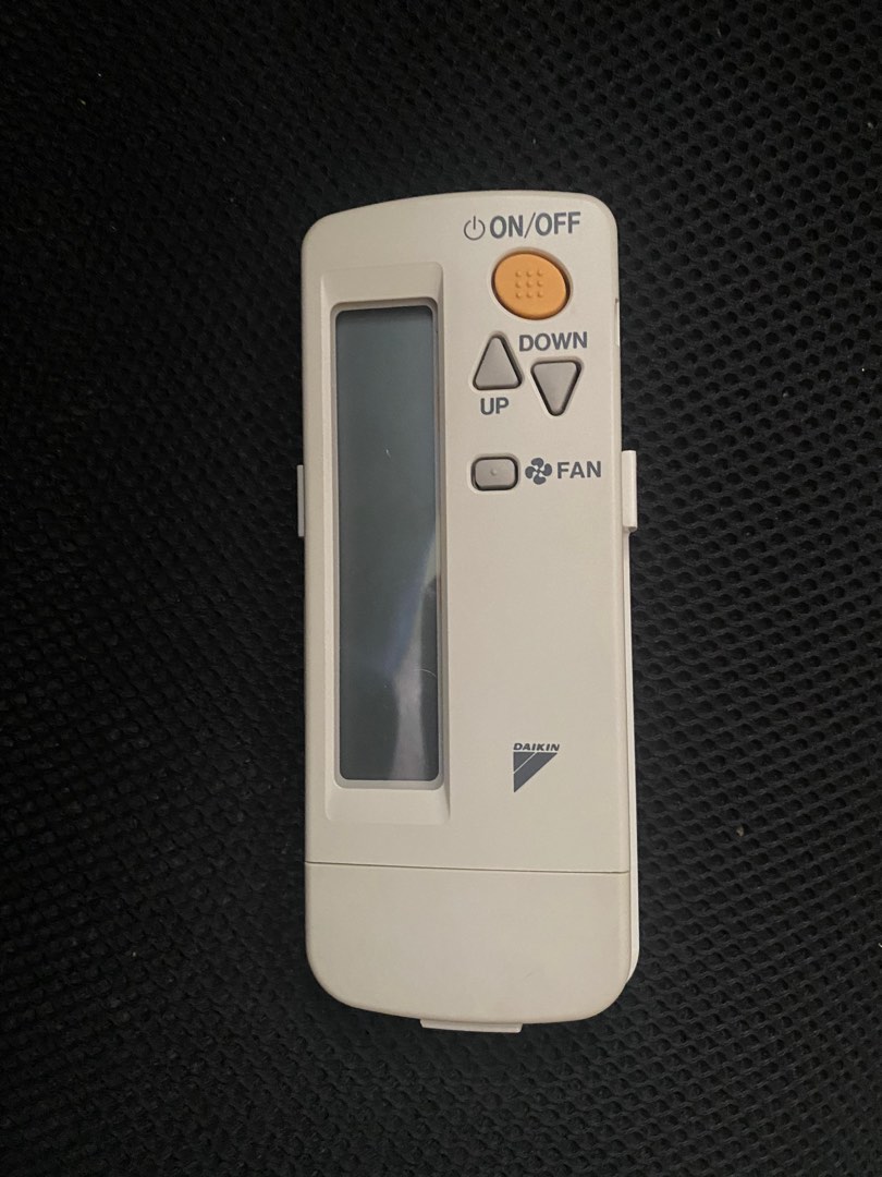 Almost new Daikin original Aircon Remote Control BRC4C153, TV & Home ...