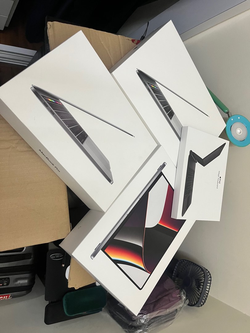 Apple MacBook Pro and iPad Keyboard Boxes, Computers & Tech, Parts ...