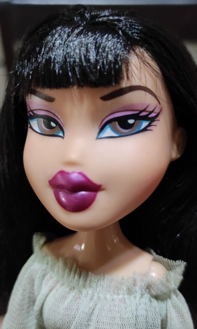 Bratz Jade Strut It Doll, Hobbies & Toys, Toys & Games on Carousell