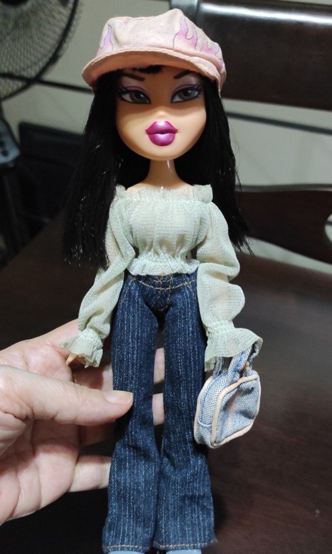 Bratz Jade Strut It Doll, Hobbies & Toys, Toys & Games on Carousell