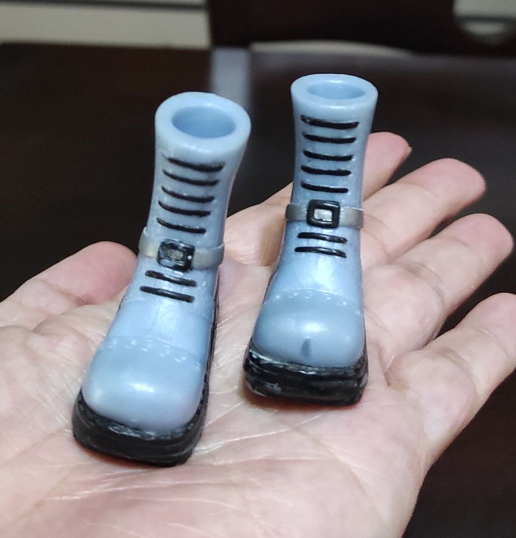 Bratz Jade Strut It Doll, Hobbies & Toys, Toys & Games on Carousell