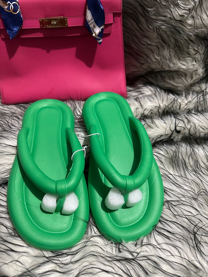 Candy slipper, Women's Fashion, Footwear, Slippers and slides on Carousell
