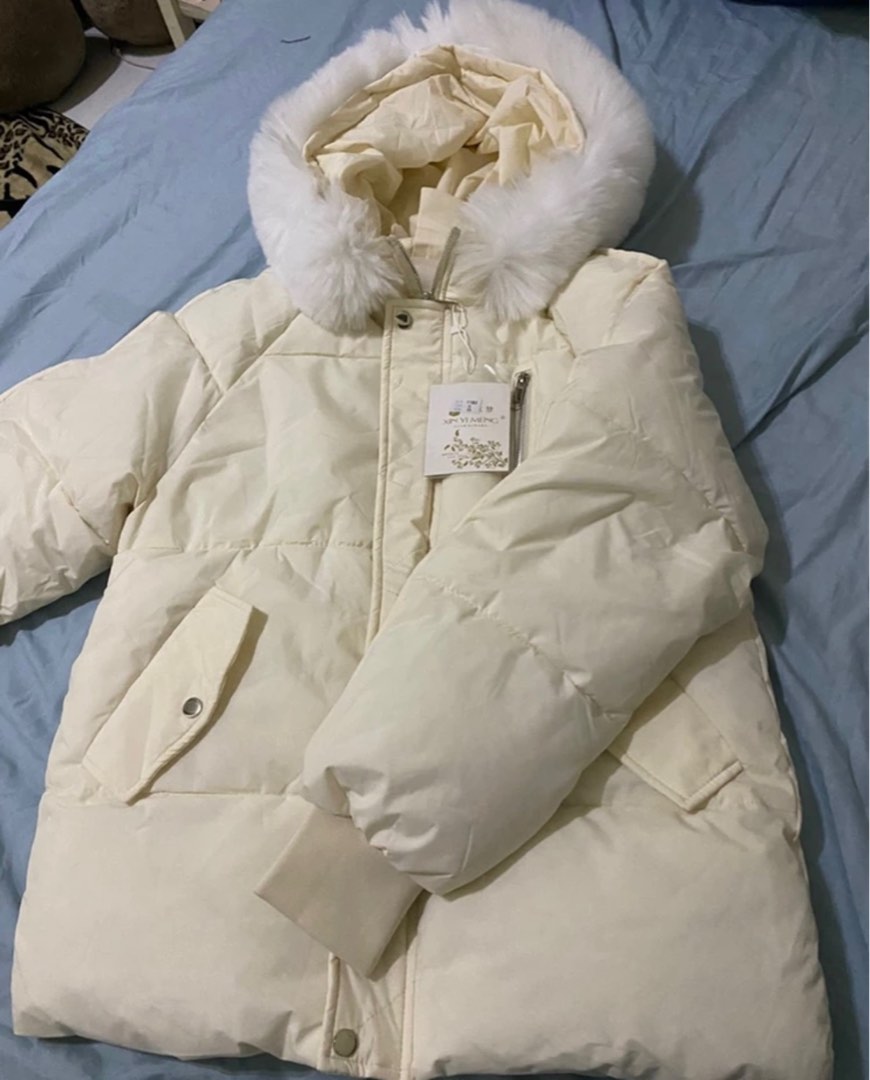 [RESERVED] Cream Puffer Jacket RFS: small for my mom, Women's Fashion ...