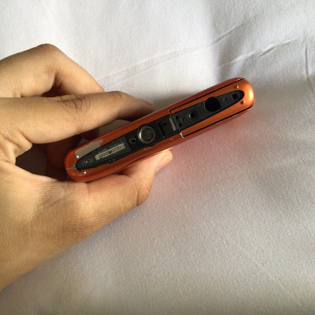 DEFECTIVE/FOR PARTS Sony Cyber-shot DSC-W130 and Canon Ixus 130 Digicam ...