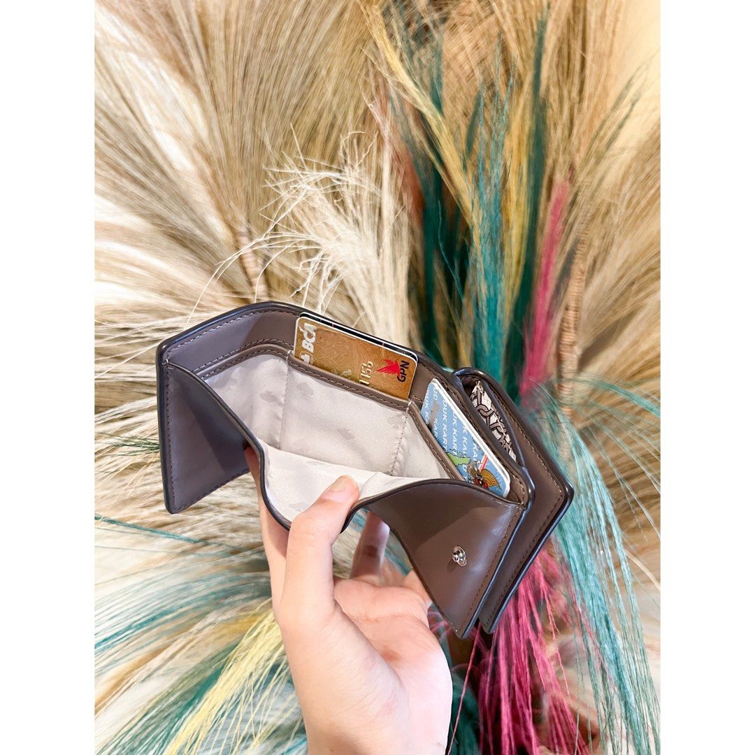 Dompet Kate spade original store, Barang Mewah, Tas & Dompet di Carousell