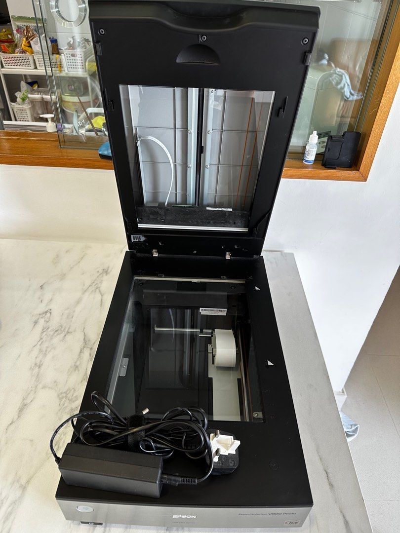 Epson V800 Scanner, Photography, Photography Accessories, Other ...