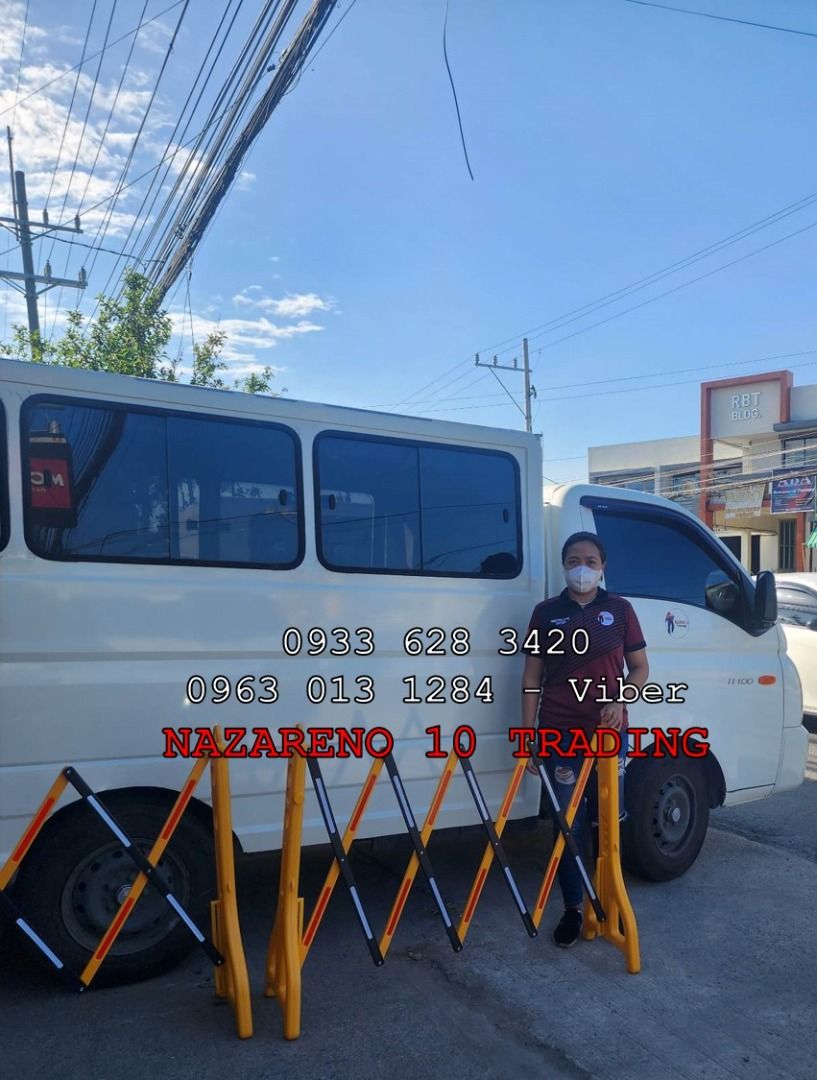 Expandable Barrier Signage Crowd Control Barrier, Looking For on Carousell