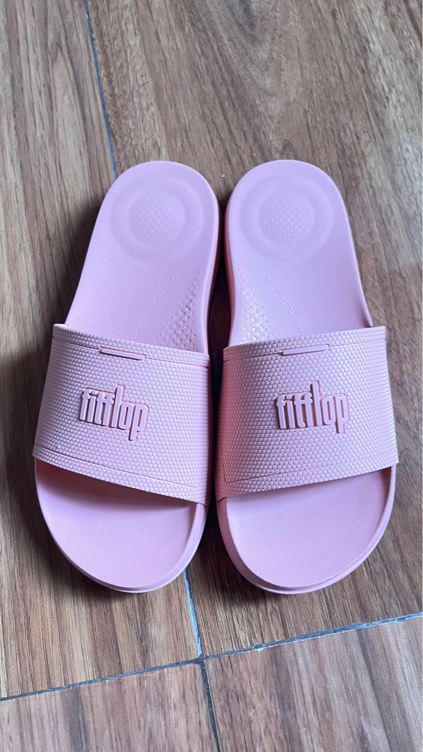 Fitflop slides peach, Women's Fashion, Footwear, Slippers and slides on ...