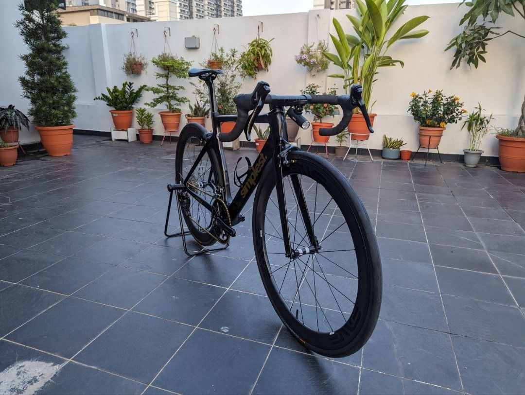 Fully Custom Carbon Twitter Thunder Road Bike, Sports Equipment ...