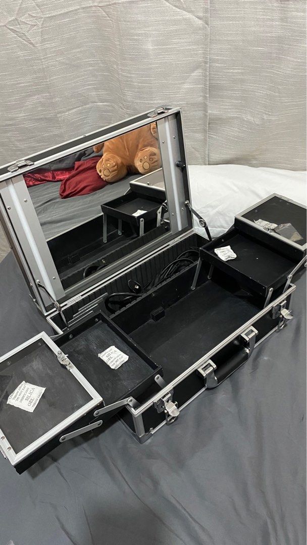 Gladking Portable Layered Make-up Kit/Vanity Kit with Dimmer and Lock ...