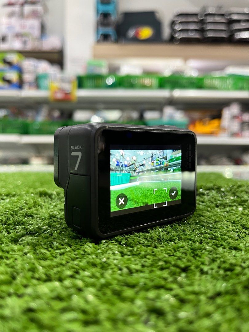 Go pro hero 7 black, Photography, Cameras on Carousell