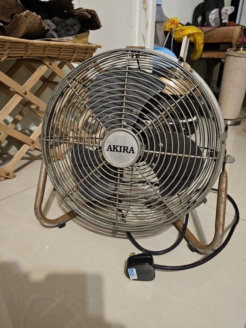 Good AKIRA Windy Fan for Hot Weather Adjustable Wind Speed, Furniture ...