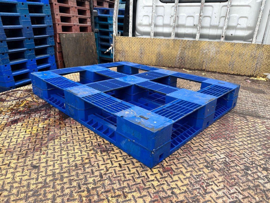 HEAVY DUTY PLASTIC PALLET, Commercial & Industrial, Industrial ...