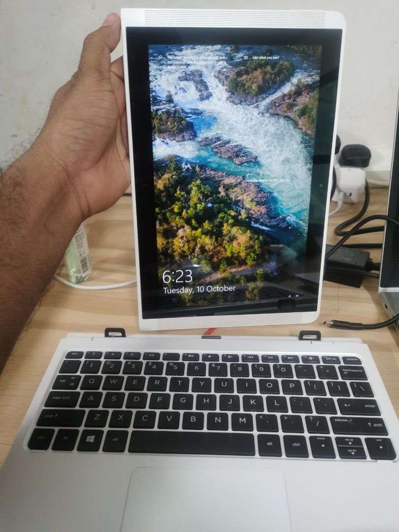 HP laptop mini 10.2" Touchscreen with Both side camera, Computers ...