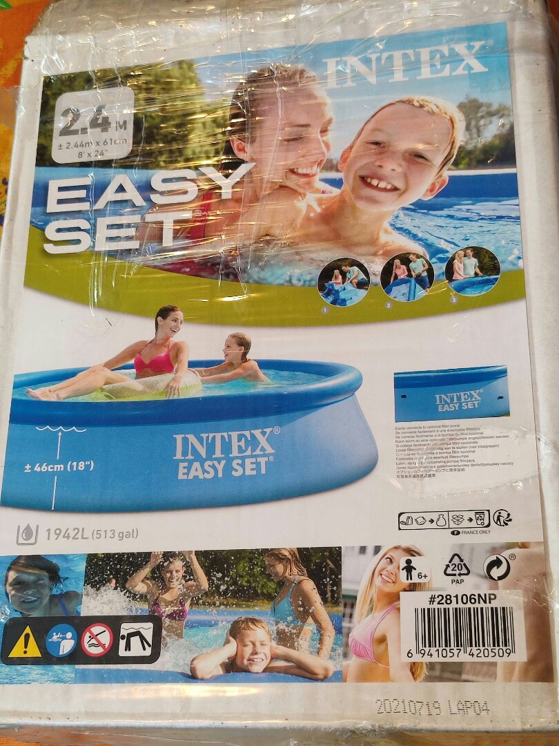 Intex Pool, Looking For on Carousell