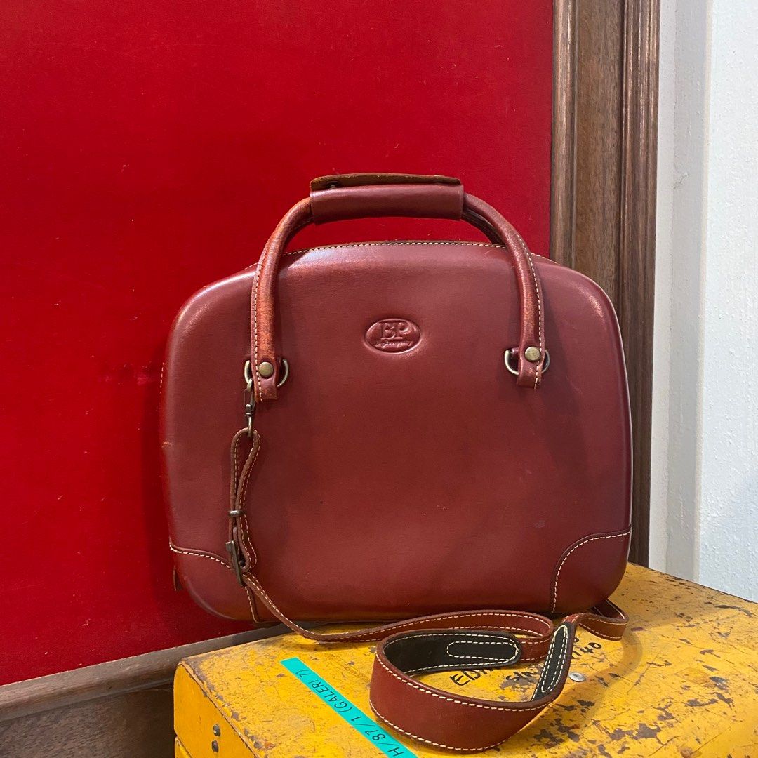 Japan made leather shoulder/briesfcase bag, Women's Fashion, Bags ...