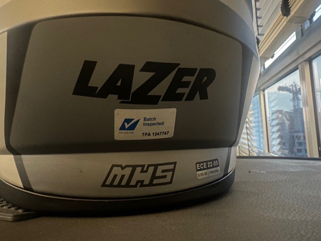 Lazer MH5 Modular Helmet, Motorcycles, Motorcycle Apparel on Carousell